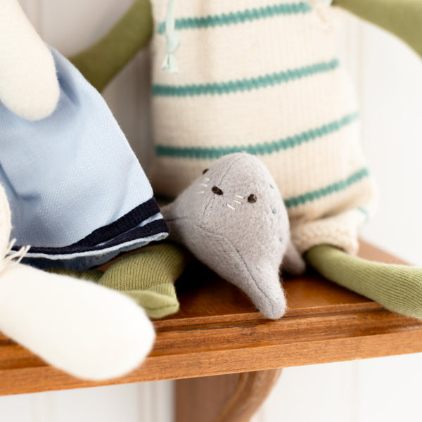 Mini Seal | Hazel Village